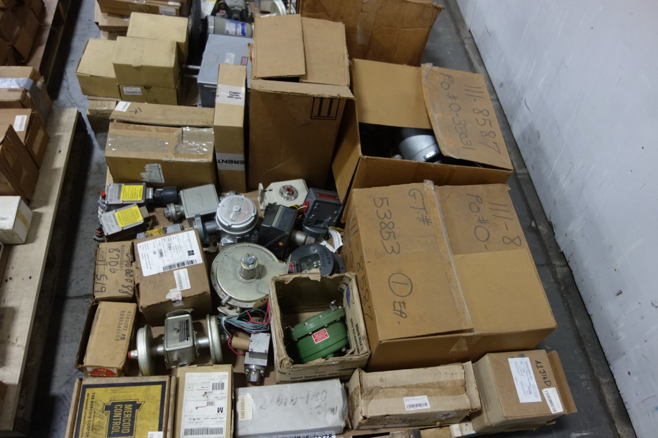 SKU 1070448 - 4 PALLETS OF ASSORTED SWITCHES