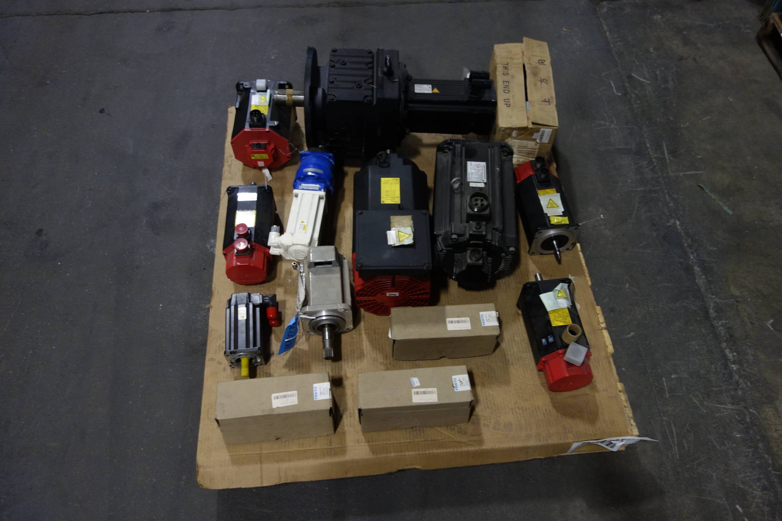 SKU 1067755 - PALLET OF ASSORTED SERVO MOTORS