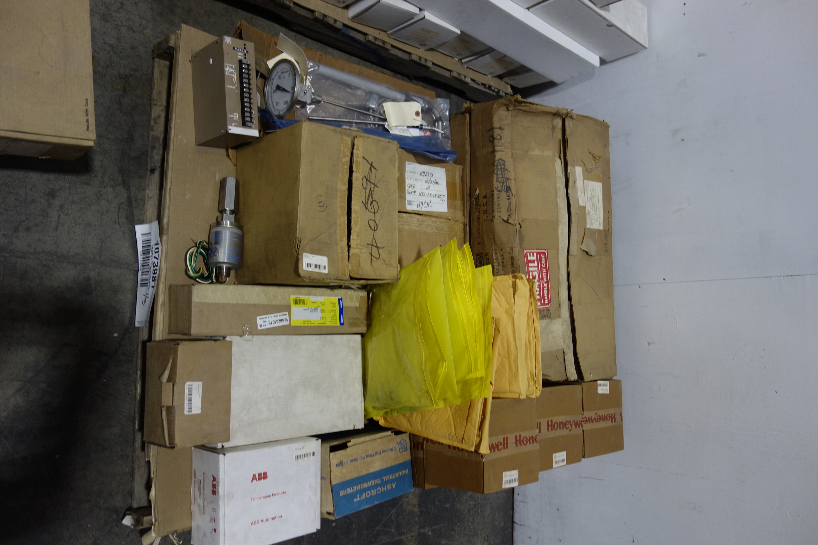 3 PALLETS OF ASSORTED TEMP SENSORS