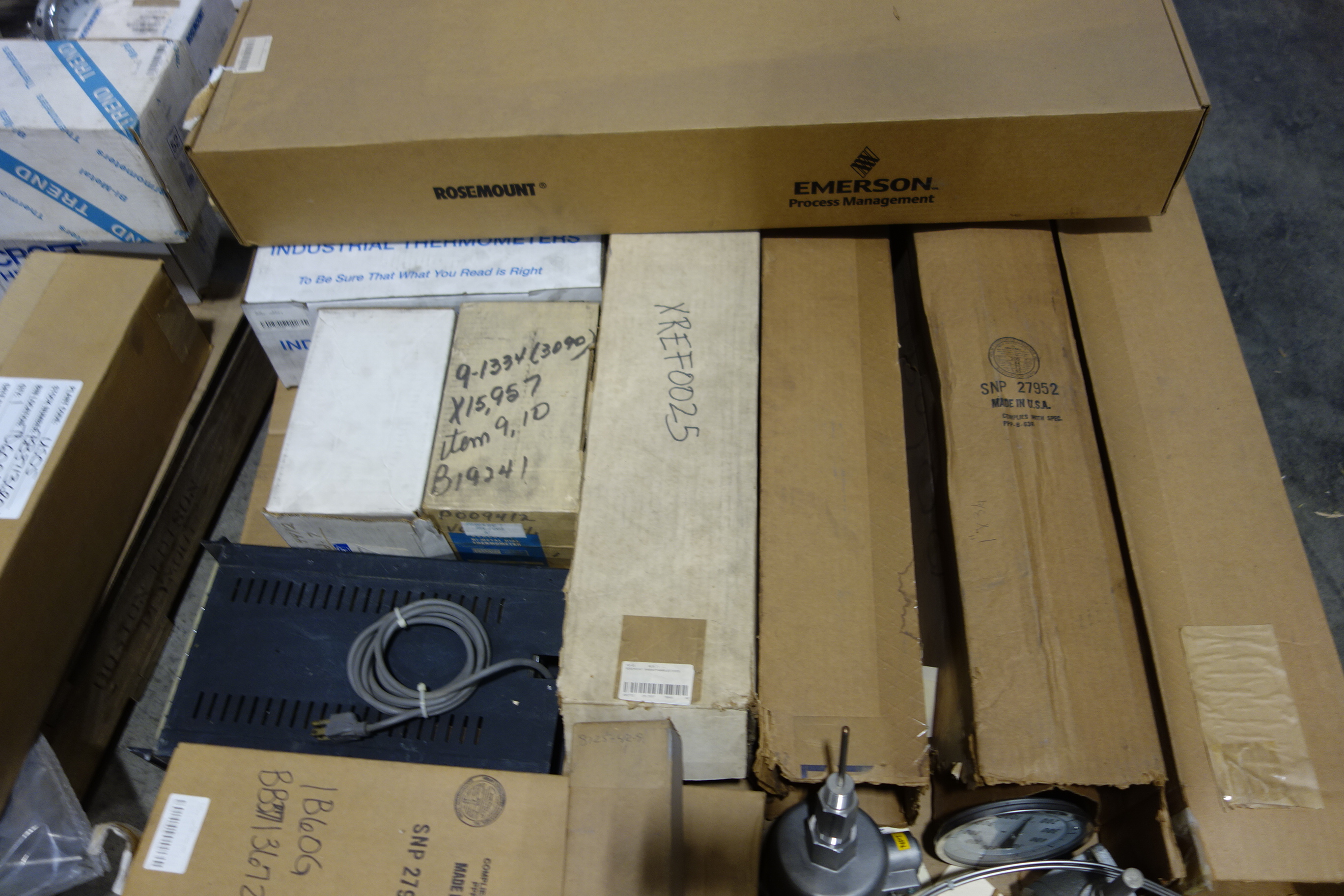 4 PALLETS OF ASSORTED TEMPERATURE SENSORS