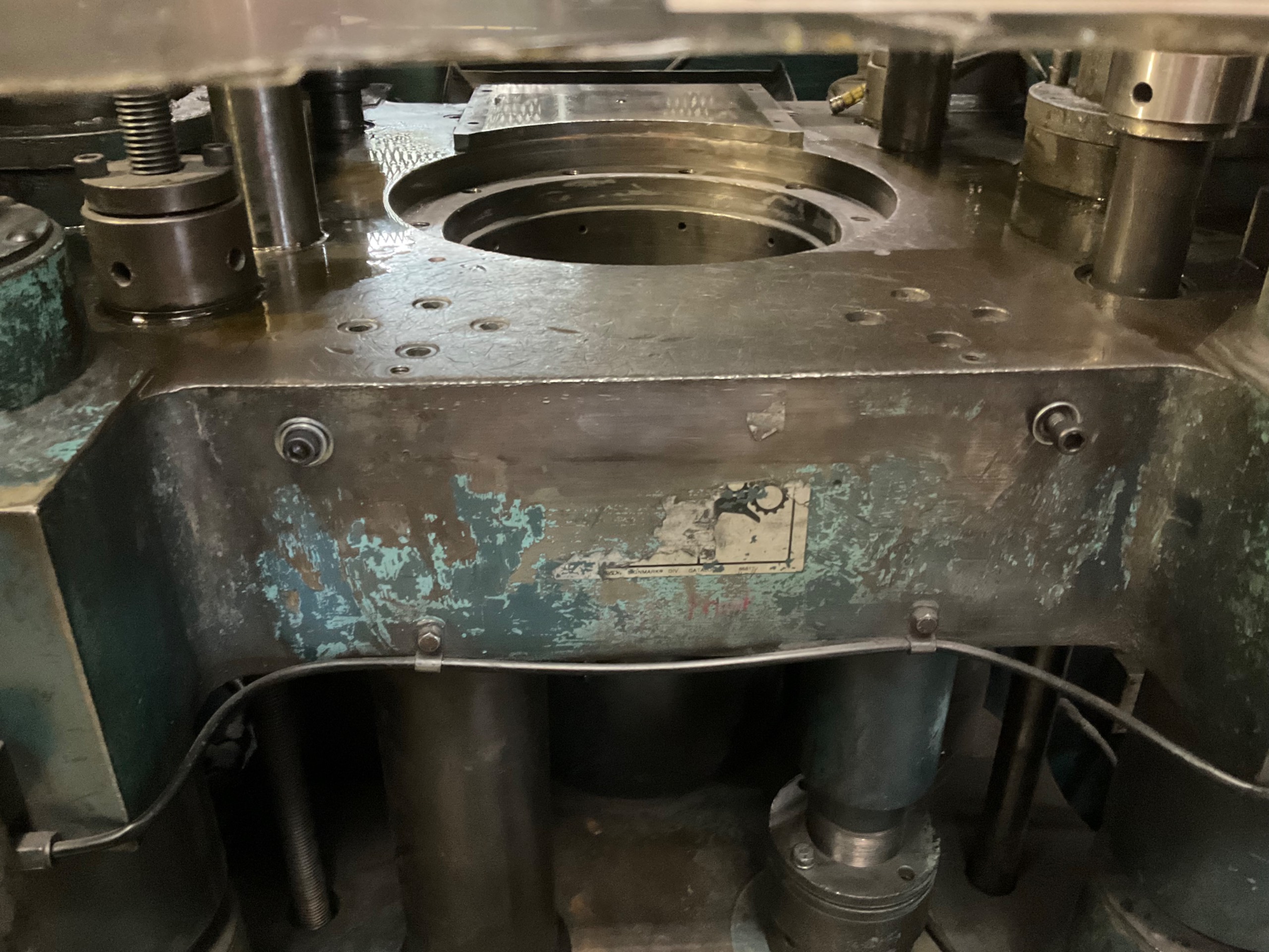 CINCINNATI 220-DCII-6 220 TON COMPACTING PRESS For Sale | Aucto