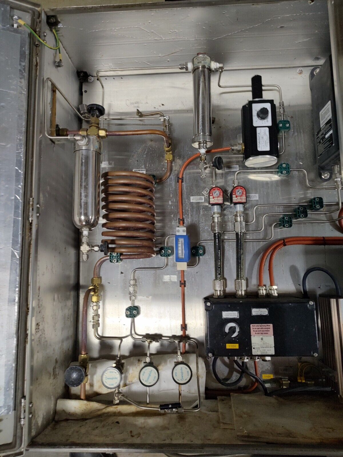 MICHELL LIQUIDEW EEXD LIQUID ANALYZER For Sale | Aucto