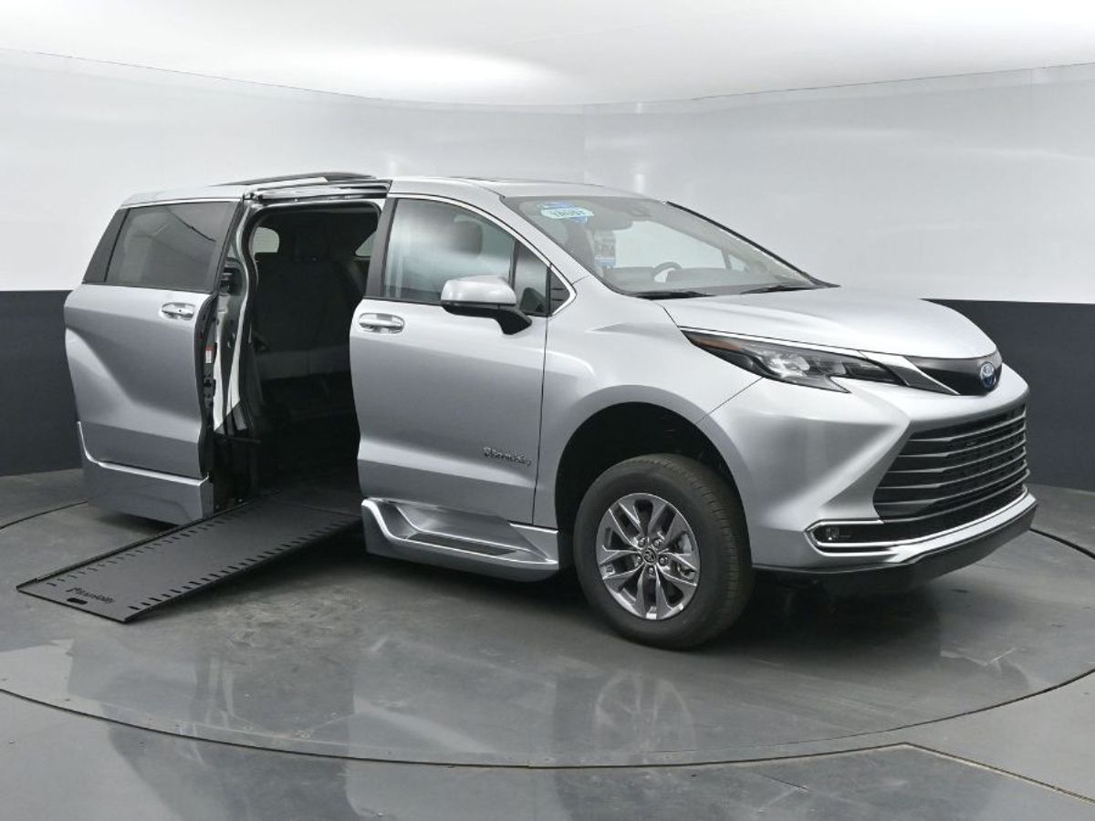 Toyota Sienna Wheelchair Van For Sale Wallpaper For Iphone