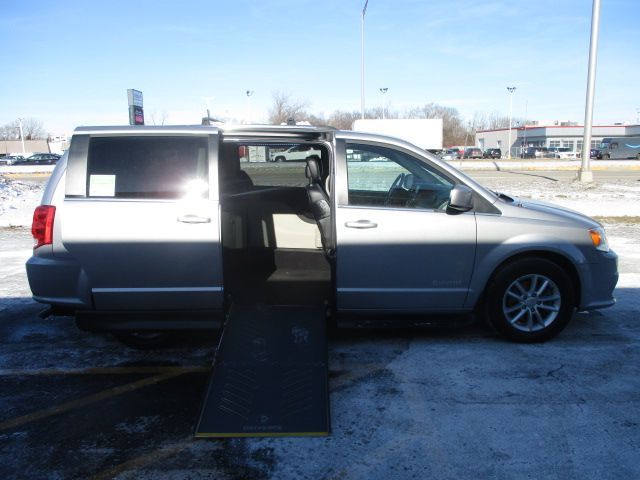 Indiana Handicap Vans for Sale [New & Used Wheelchair Vans] | MobilityWorks