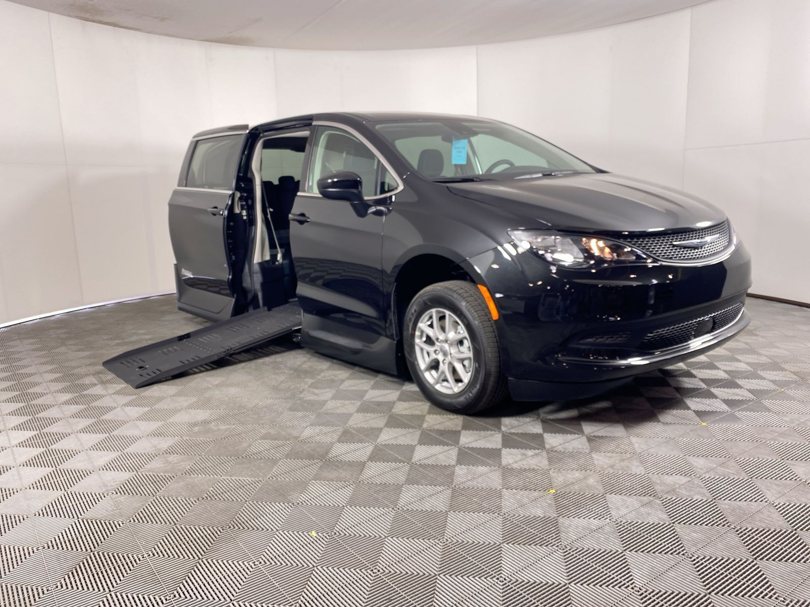 Wheelchair Vans For Sale Inventory | Vantage Mobility