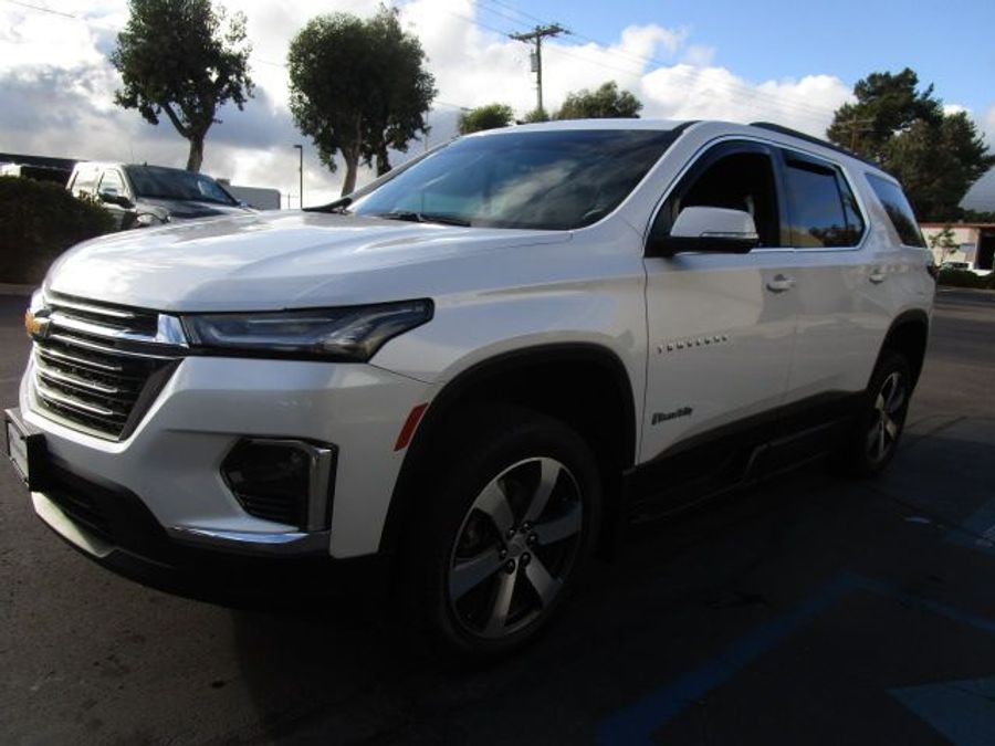 Used 2023 Chevrolet Traverse 3LT