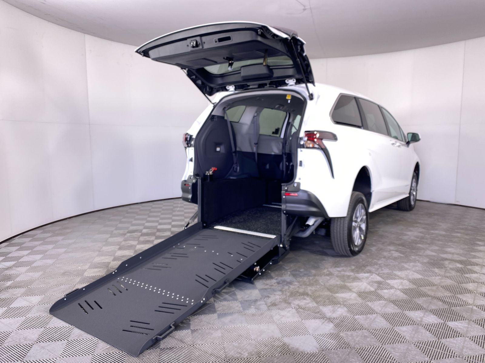 Wheelchair Vans For Sale Inventory | Vantage Mobility