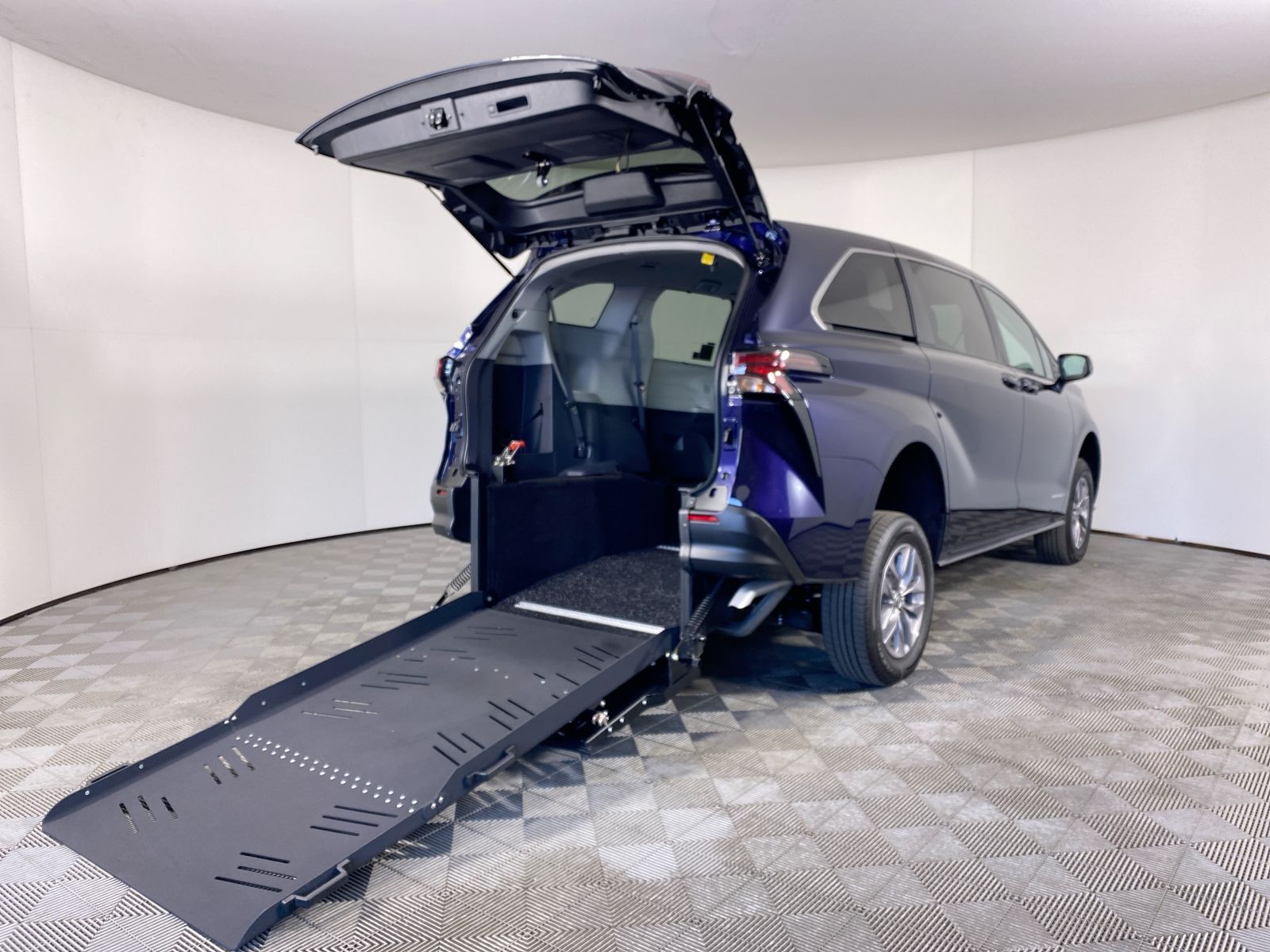 Toyota Sienna Wheelchair Van Conversion | Vantage Mobility