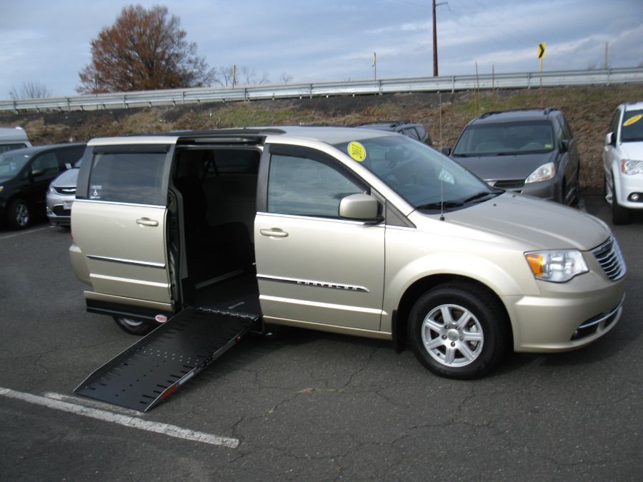 Connecticut Wheelchair Vans for Sale [New & Used Accessible Vans ...