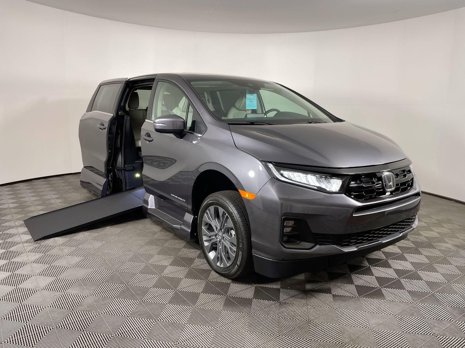 Honda Odyssey Wheelchair Van Conversion | Vantage Mobility