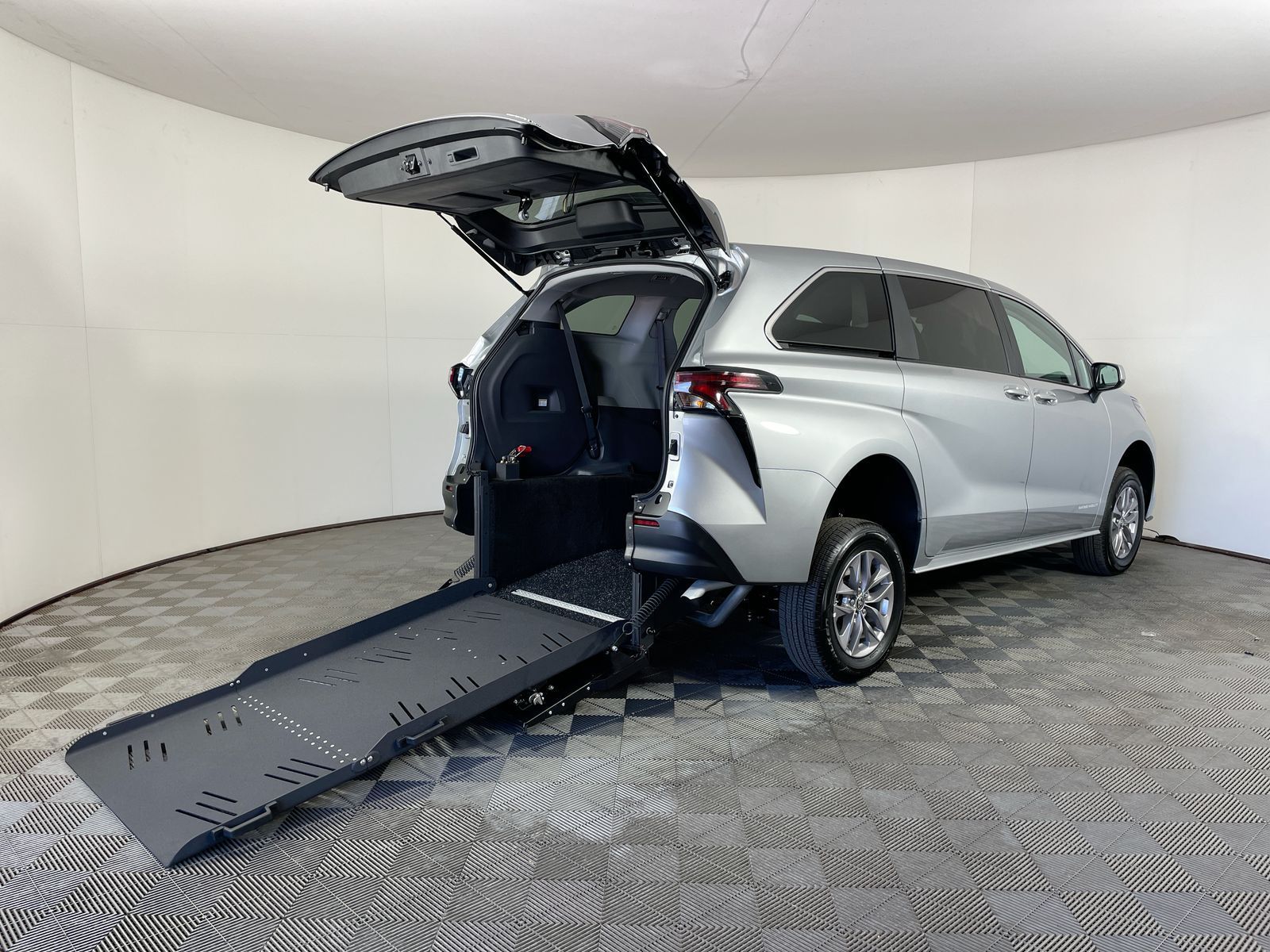 Toyota Sienna Wheelchair Van Conversion | Vantage Mobility