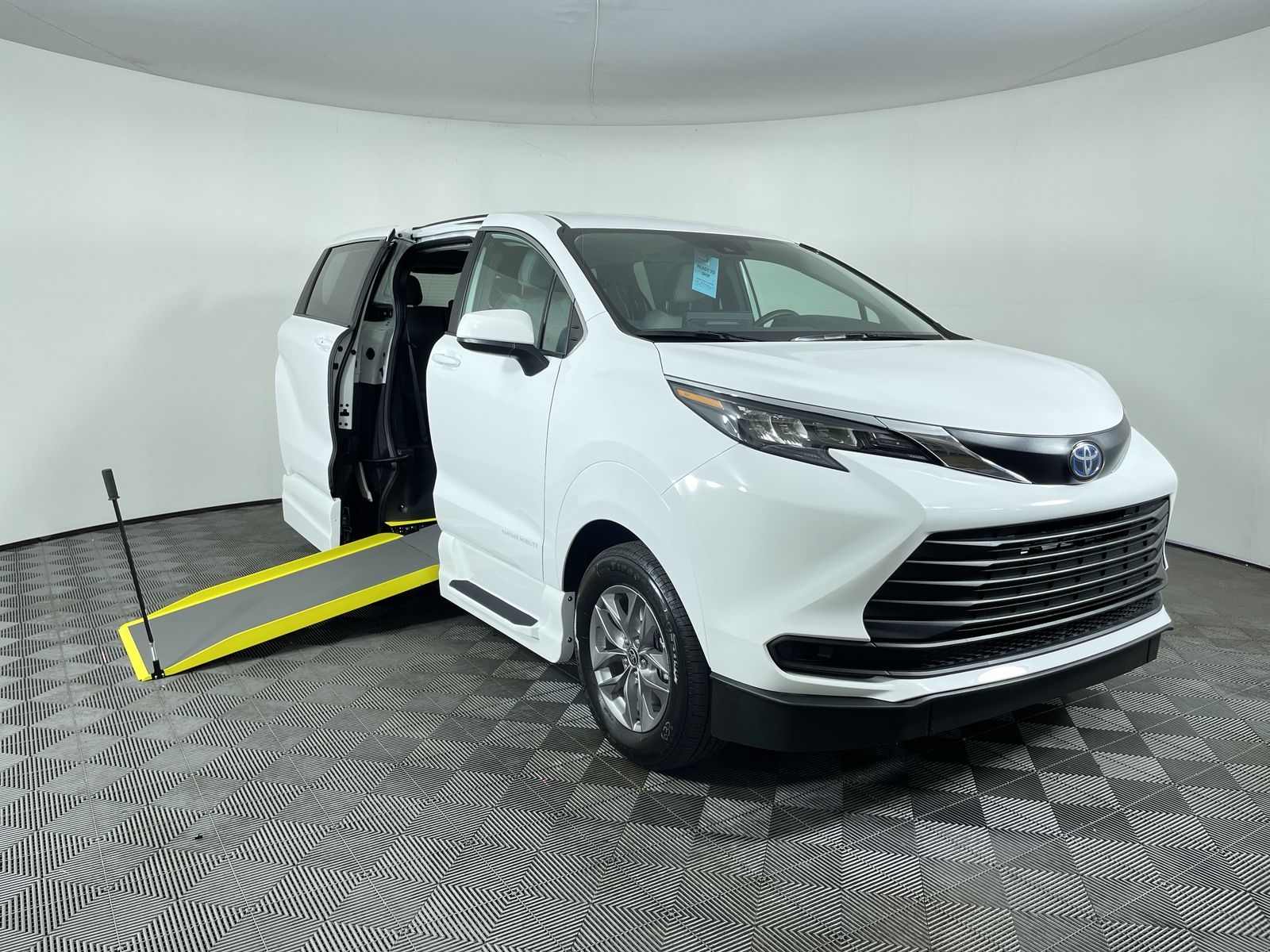 Scott Clark Toyota | Vantage Mobility