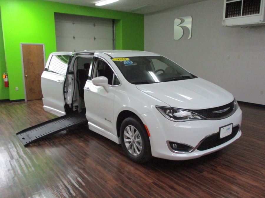 Chrysler Wheelchair Vans for Sale - MobilityWorks