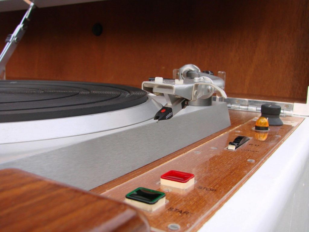 Vintage BBC Technics studio turntables and console up for sale on eBay