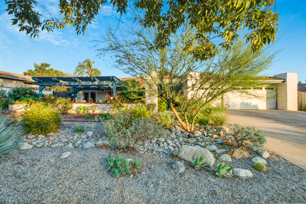 2560 King Way , Claremont, CA 91711 | MLS# CV23170573 | Geoff Hamill ...