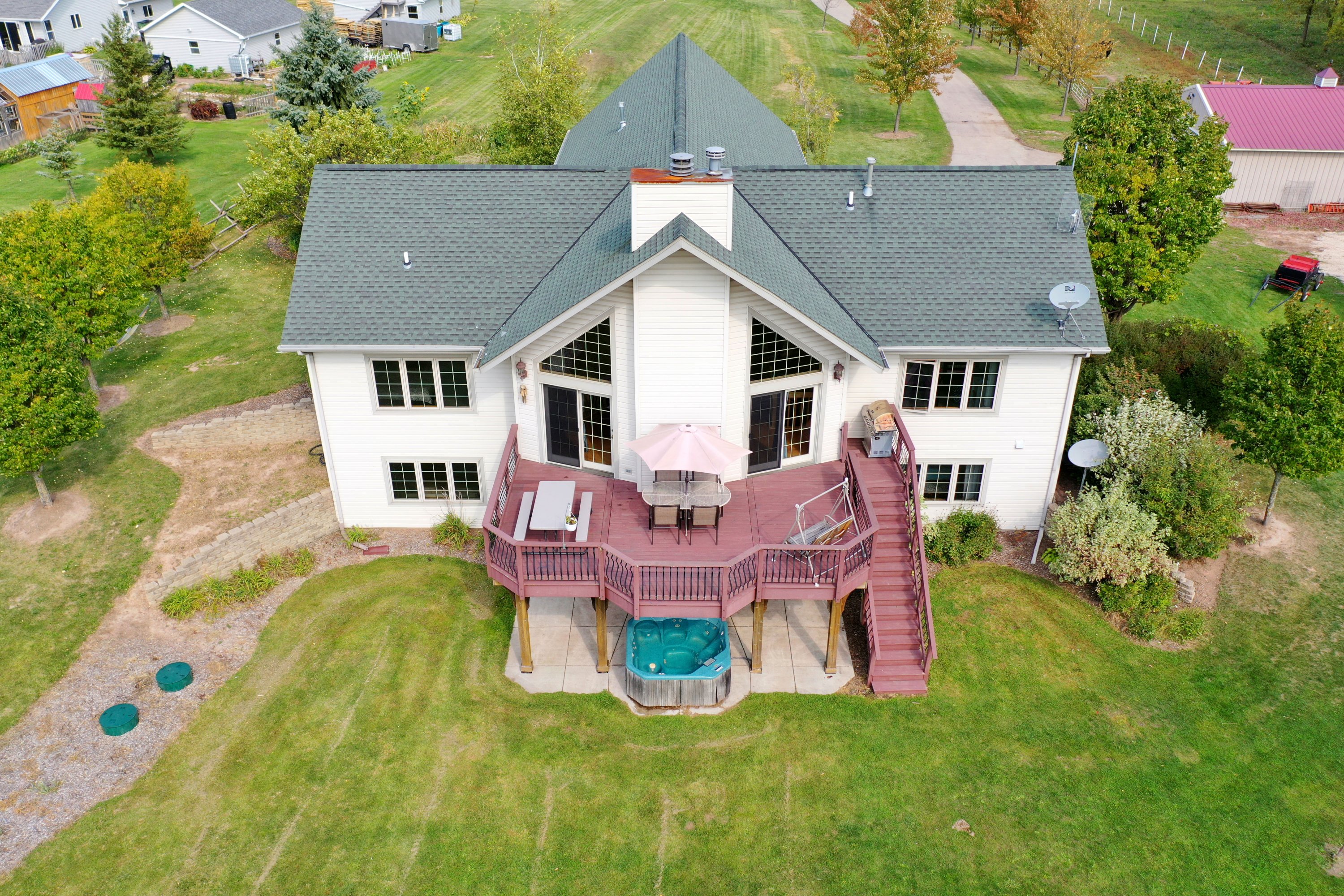 2022 School Road, Greenleaf, WI 54126 | Badger Skytography | Tour