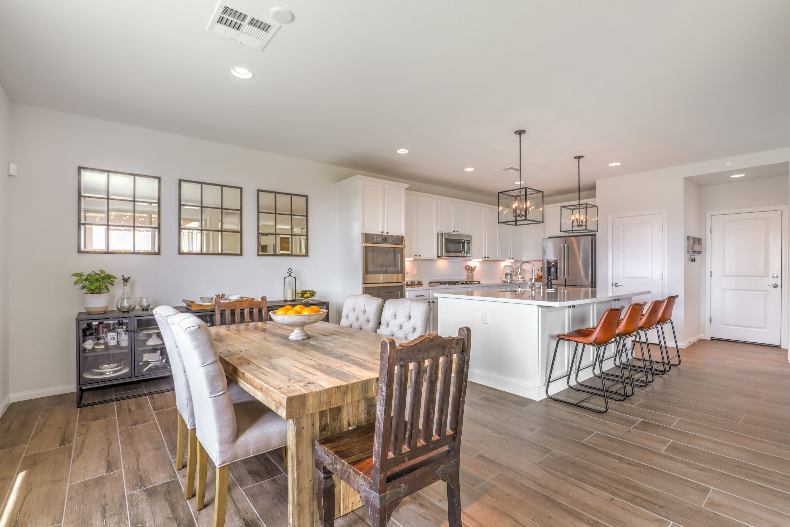 12519 Dolan Point St, Las Vegas, NV 89138 | Neon Sun Photography | Tour