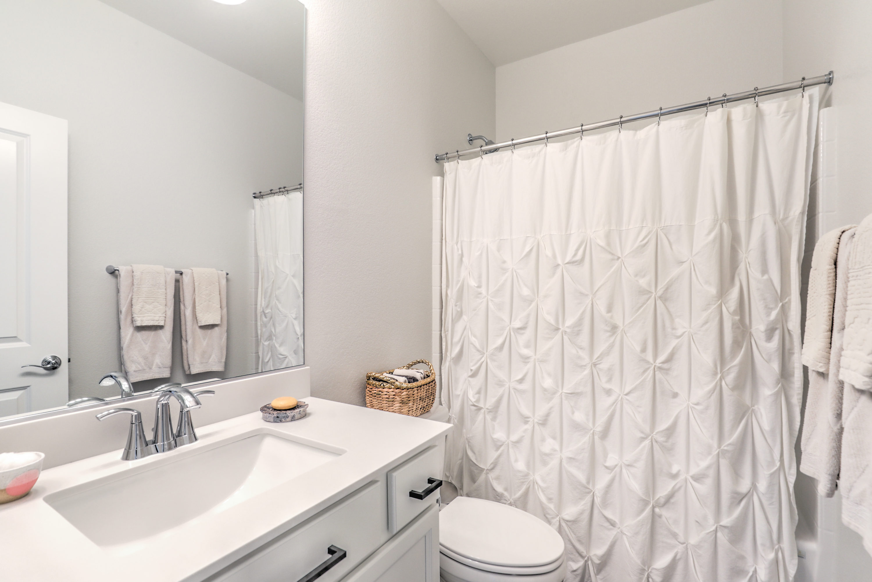 12519 Dolan Point St, Las Vegas, NV 89138 | Neon Sun Photography | Tour