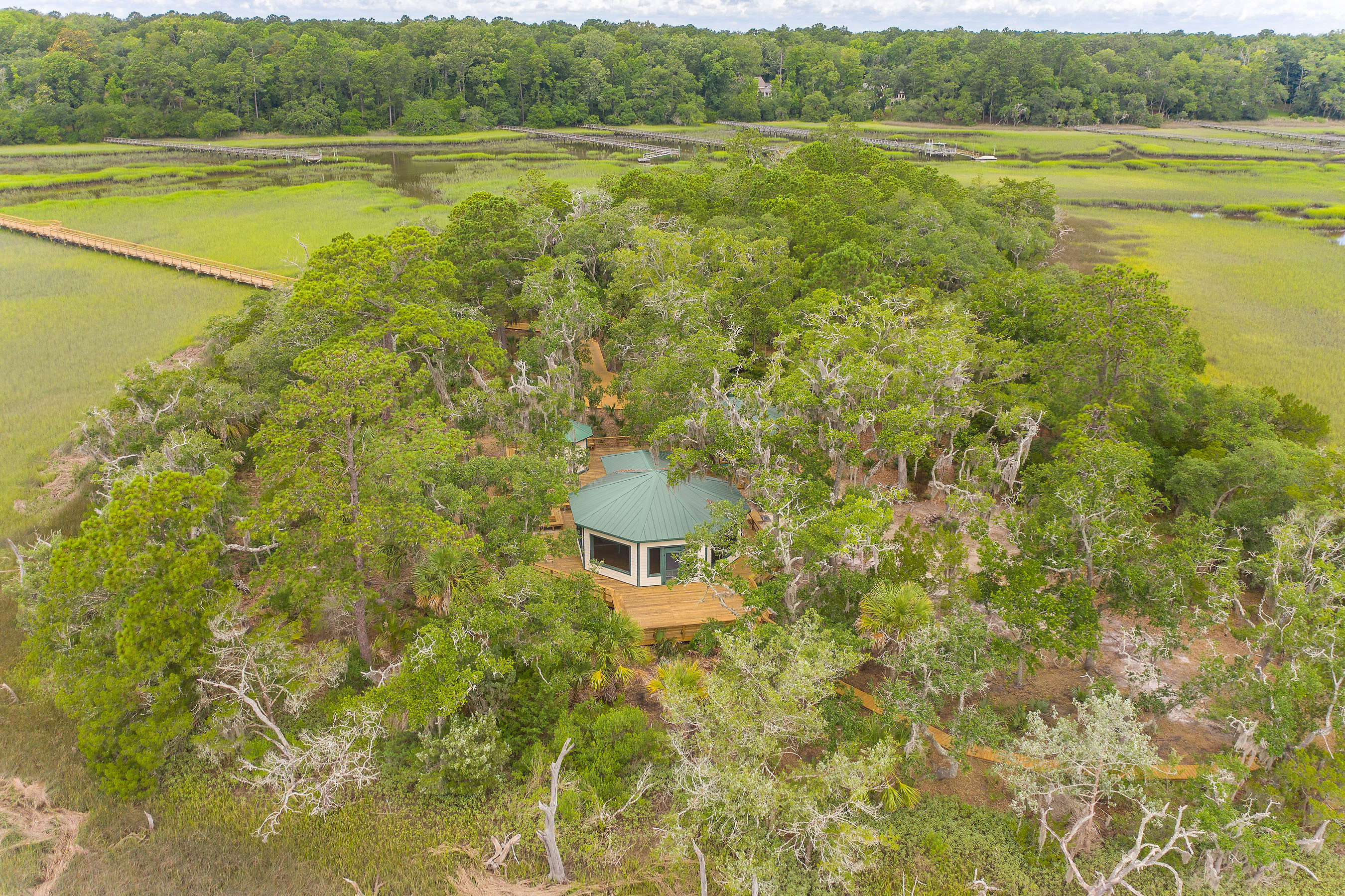 135 Bull Point, Seabrook, SC 29940 | AJPierro Photography | Tour