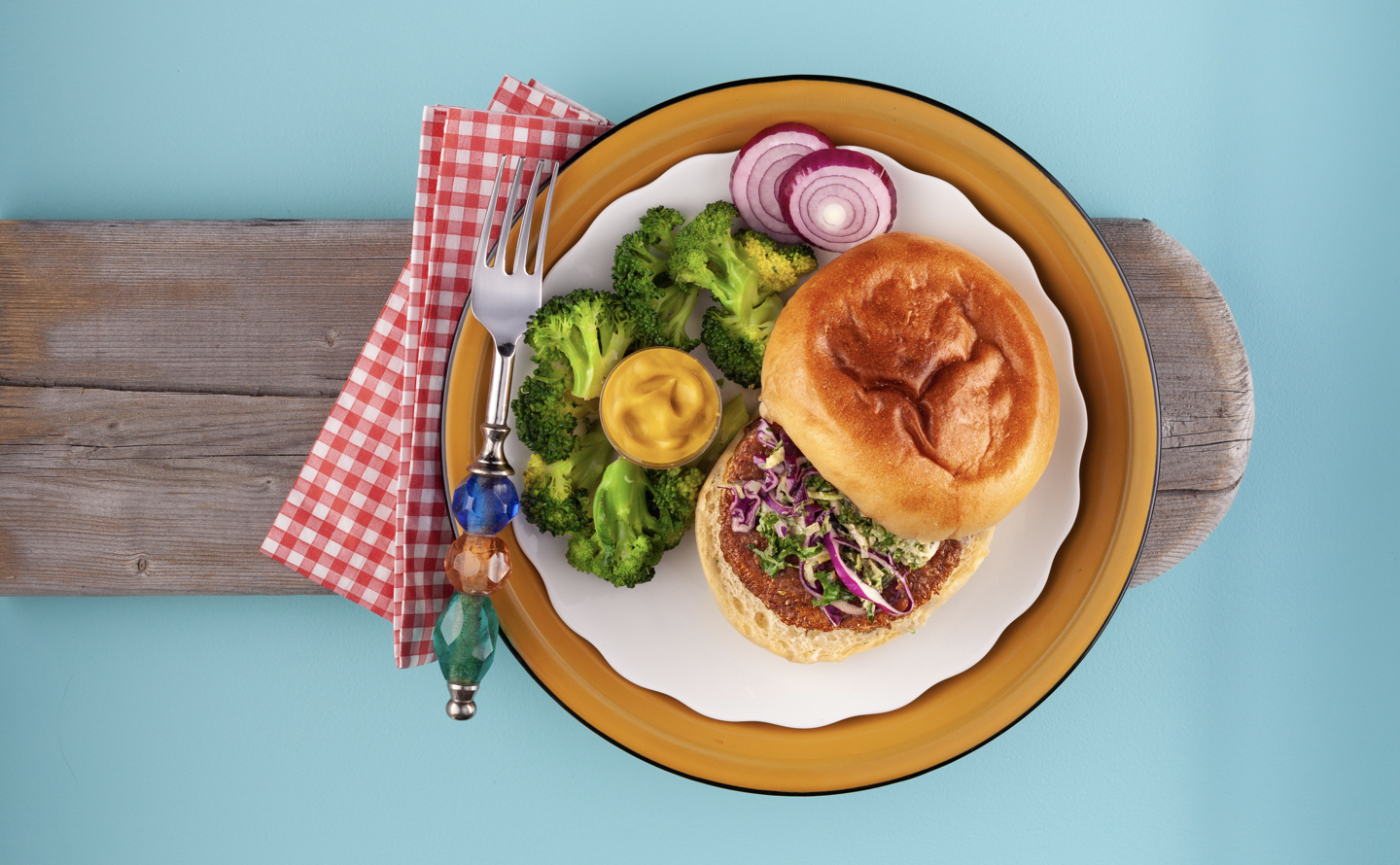 Kale Beyond Burger with Broccoli