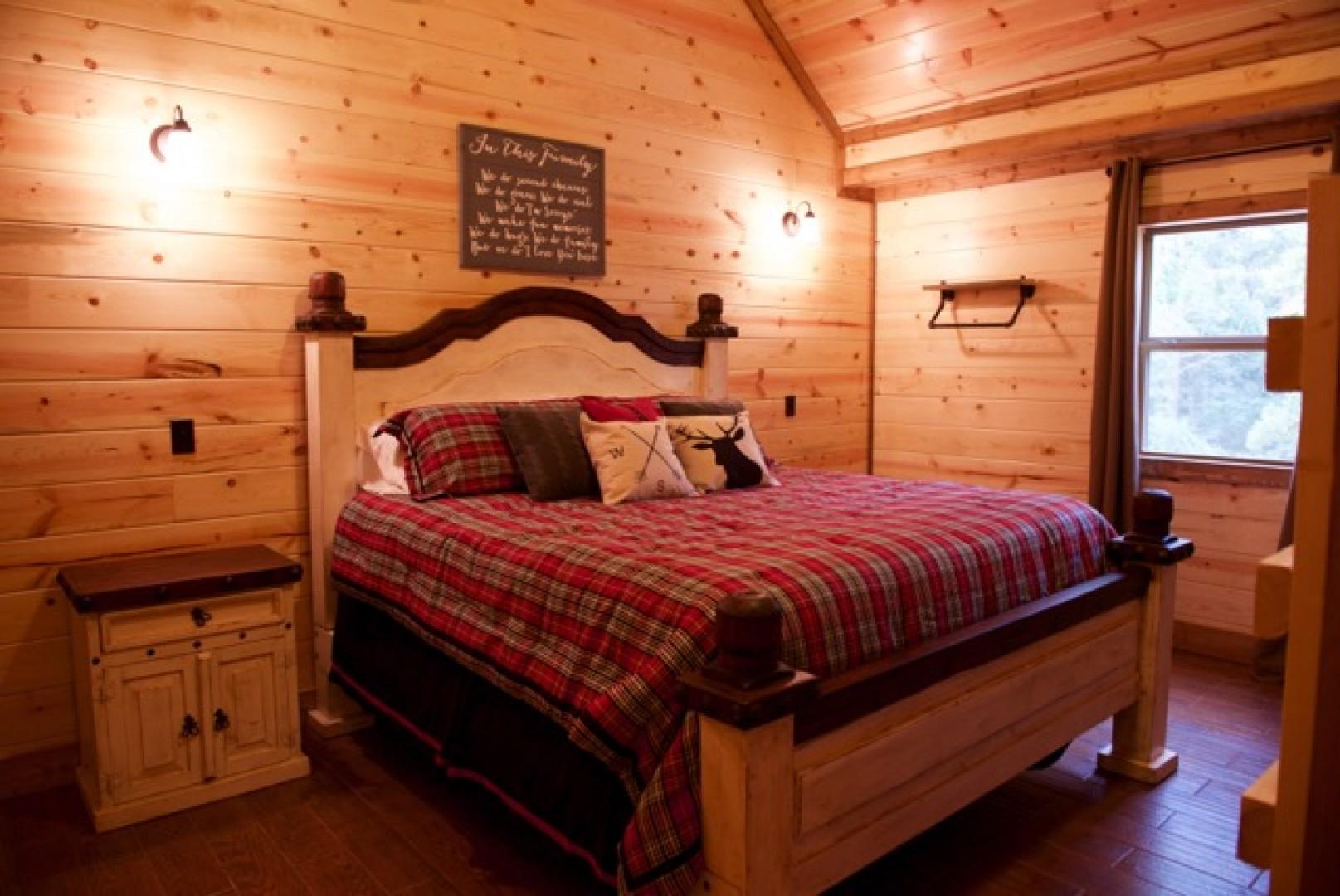 Four Sisters Lodge (on private pond)