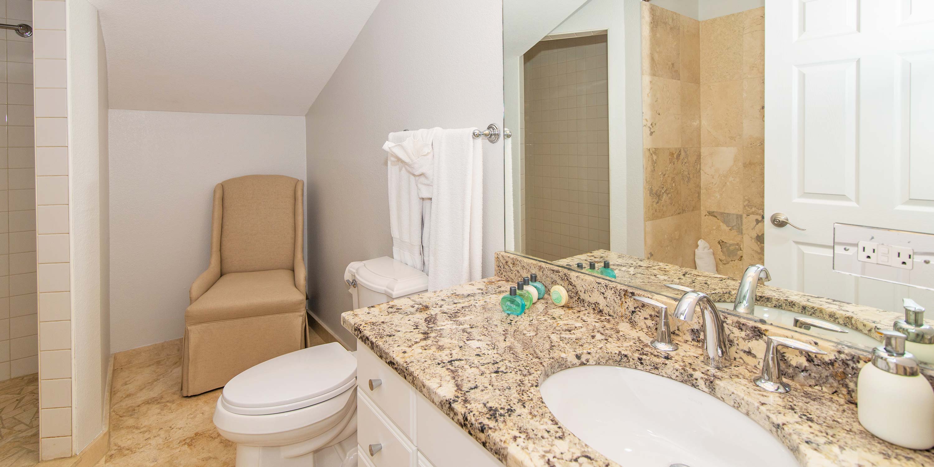 On The Rocks & Guesthouse