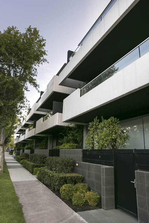 2Well Street Brighton - Walker