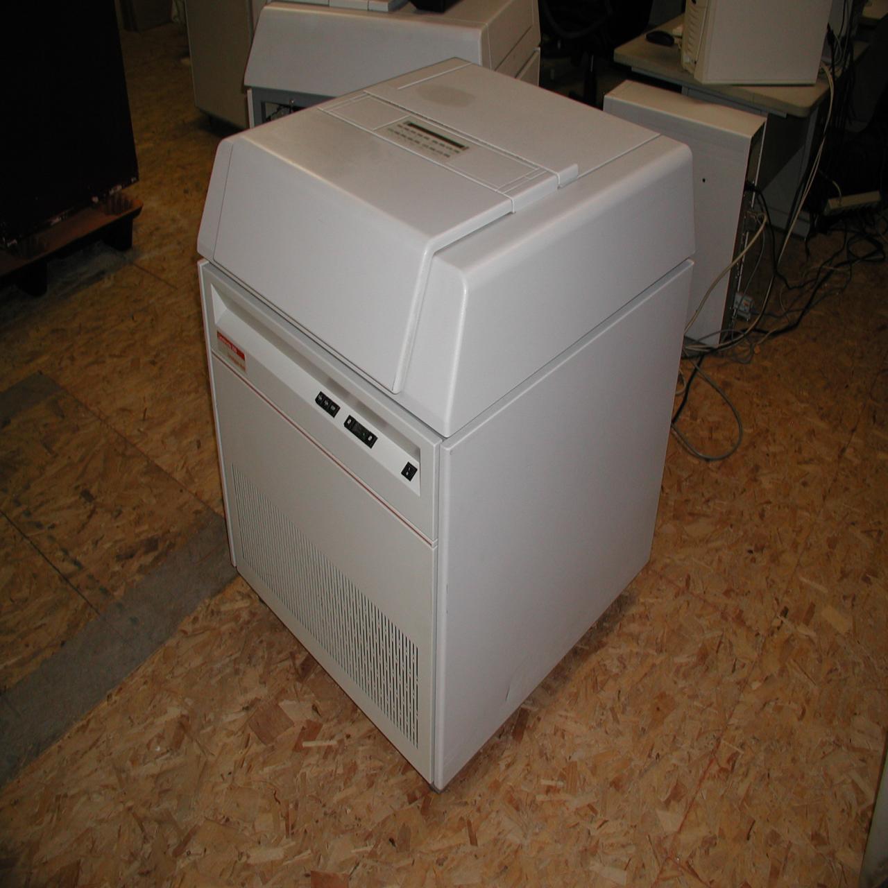 Lot #43: Linotype Hell Linotronic 330 Imagesetter with RTI 6.0 RIP ...