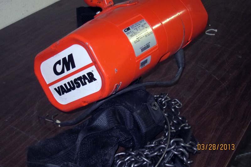 Lot #97: Cm Valustar Electric Chain Hoist 1/2 Ton Hoist - WireBids