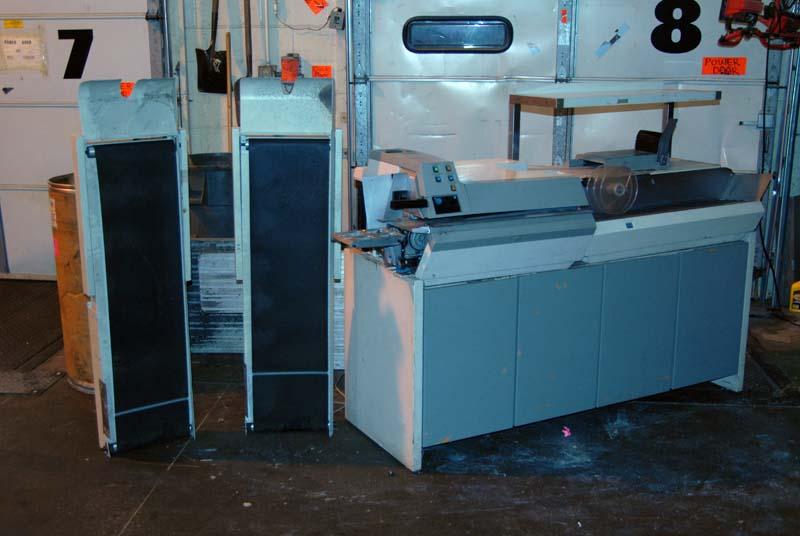 Lot #16: Pitney Bowes Model 6100 Mailing/Sealing Machine w/ Stand and ...