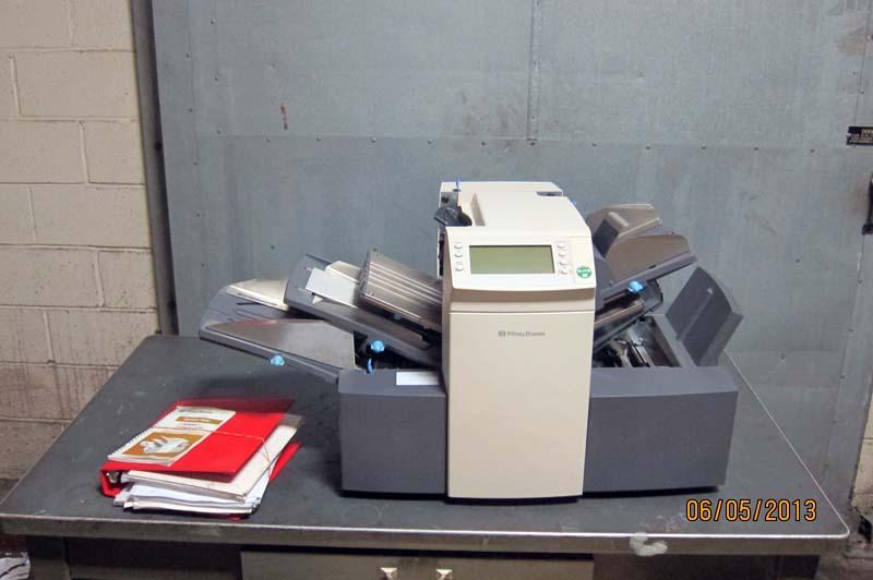 Lot #72: Pitney Bowes Di-350 x System-3 Letter Folder - Inserter Model ...