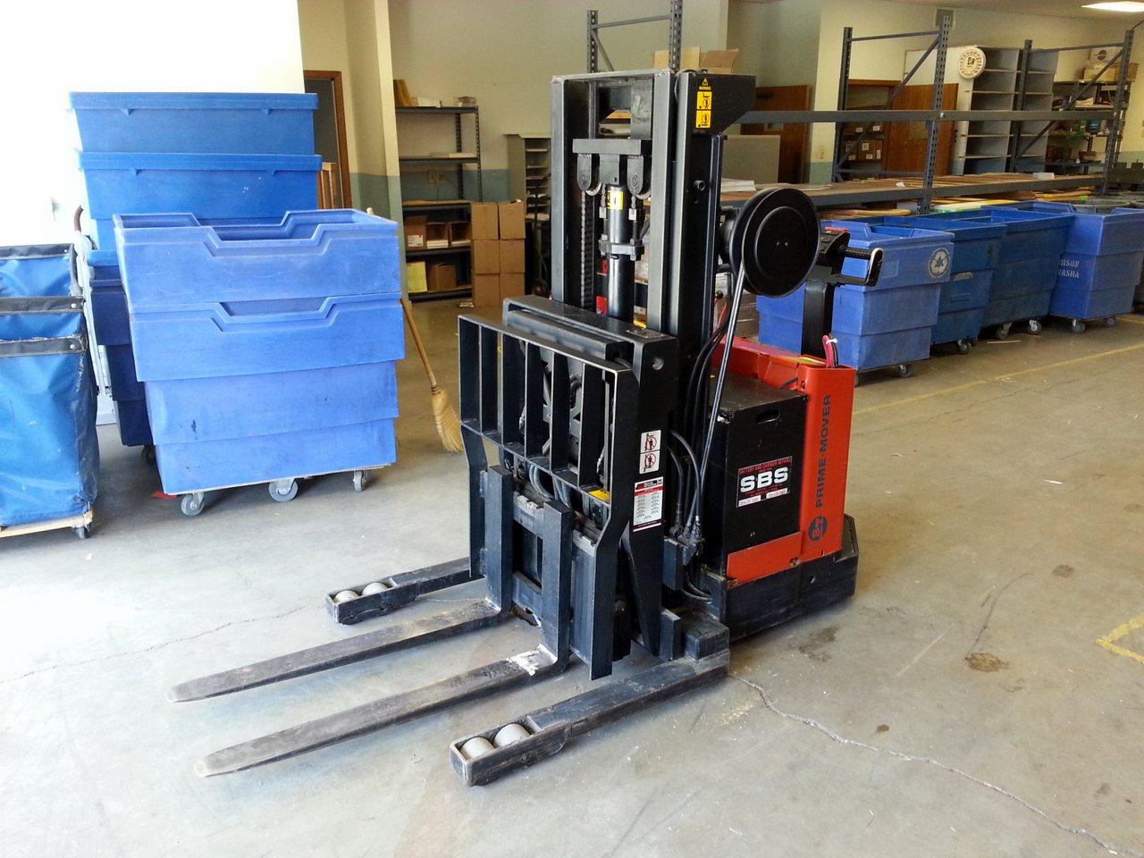 Lot #4: 1997 Prime Mover Walk Behind Electric 3000 lb Forklift w ...