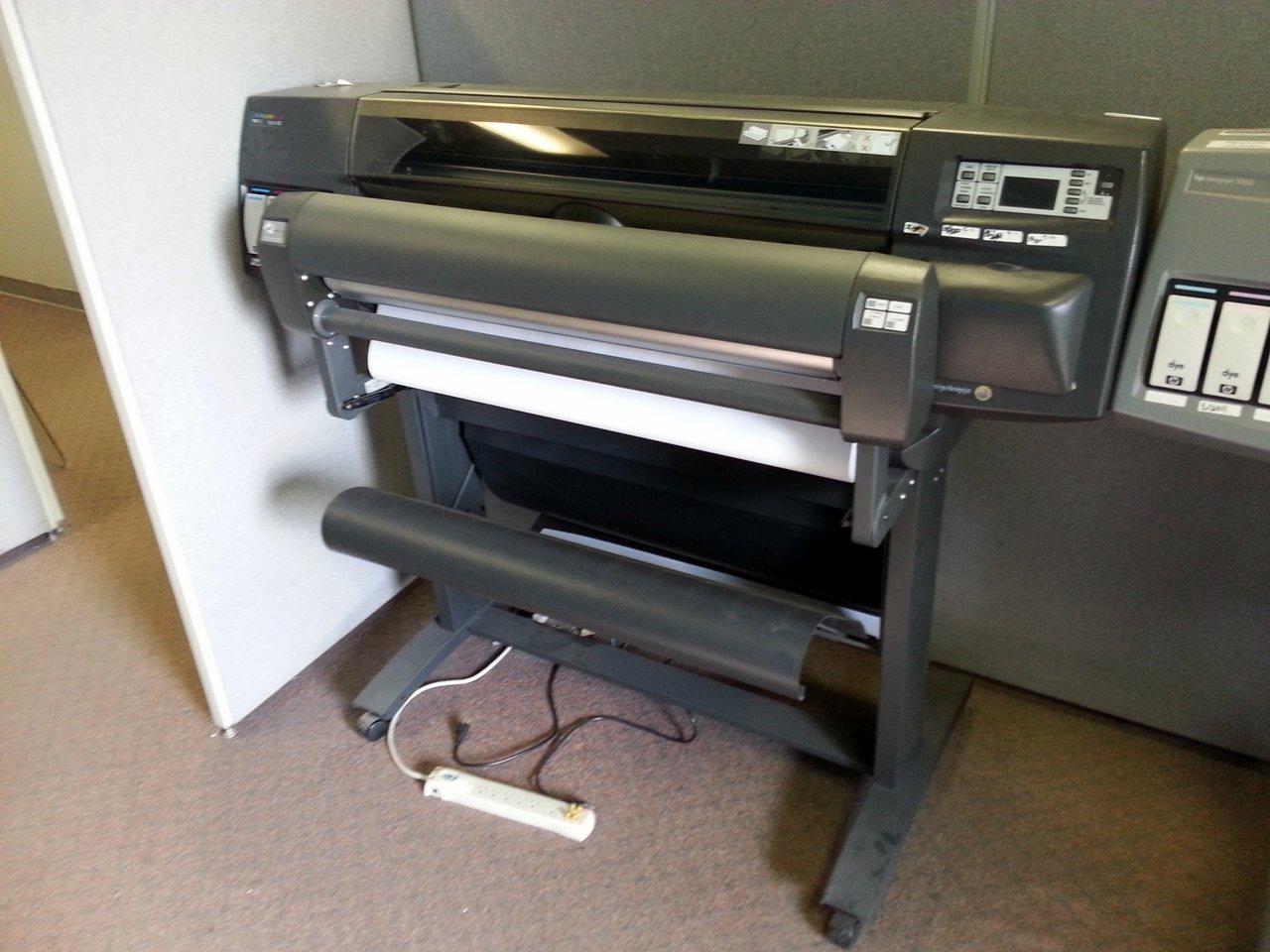 Lot #24: HP Designjet 1050C Wide Format Printer w/ Tehcsage Spinjet ...