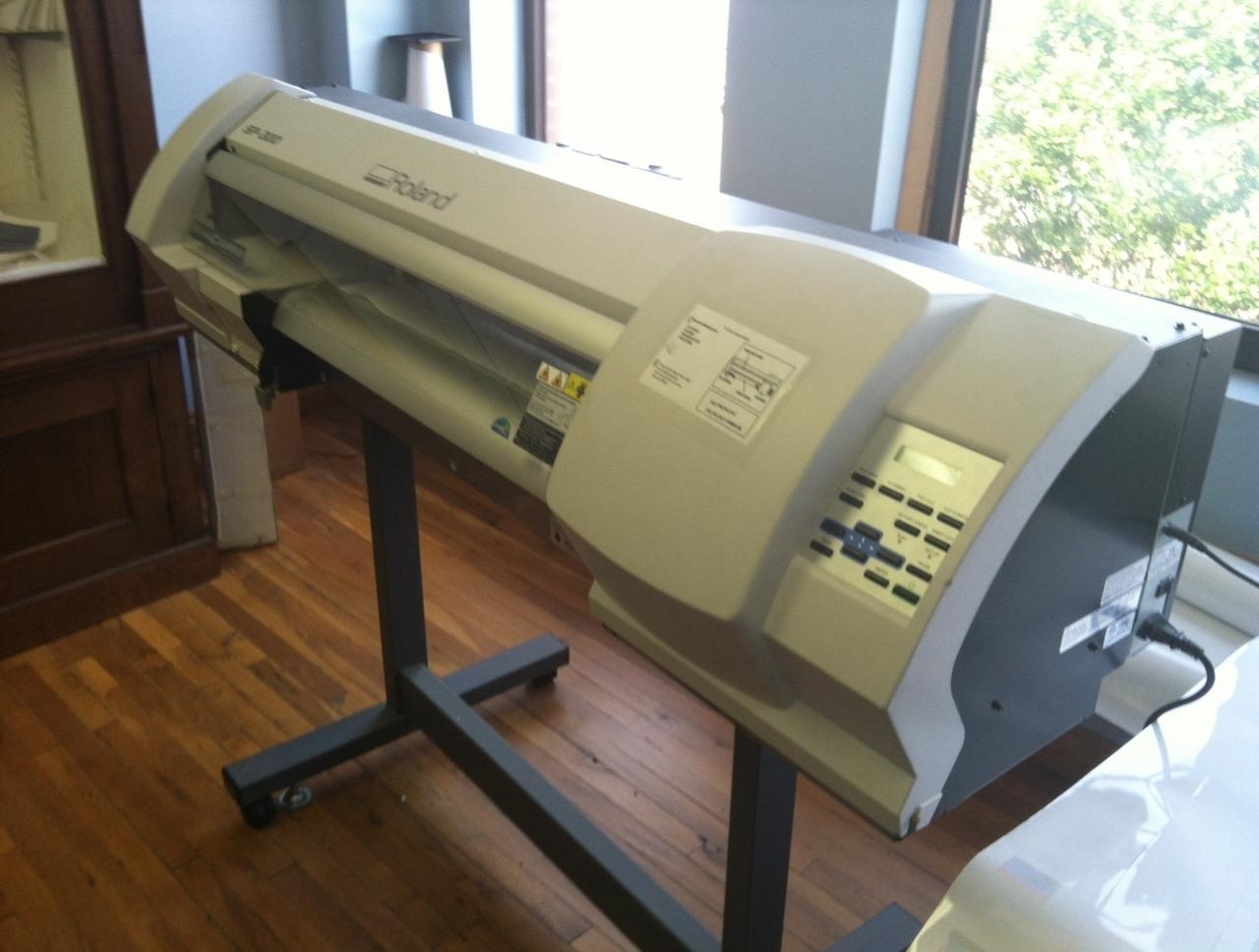 Lot #14: Roland Versa Camm SP300 Printer Cutter - WireBids