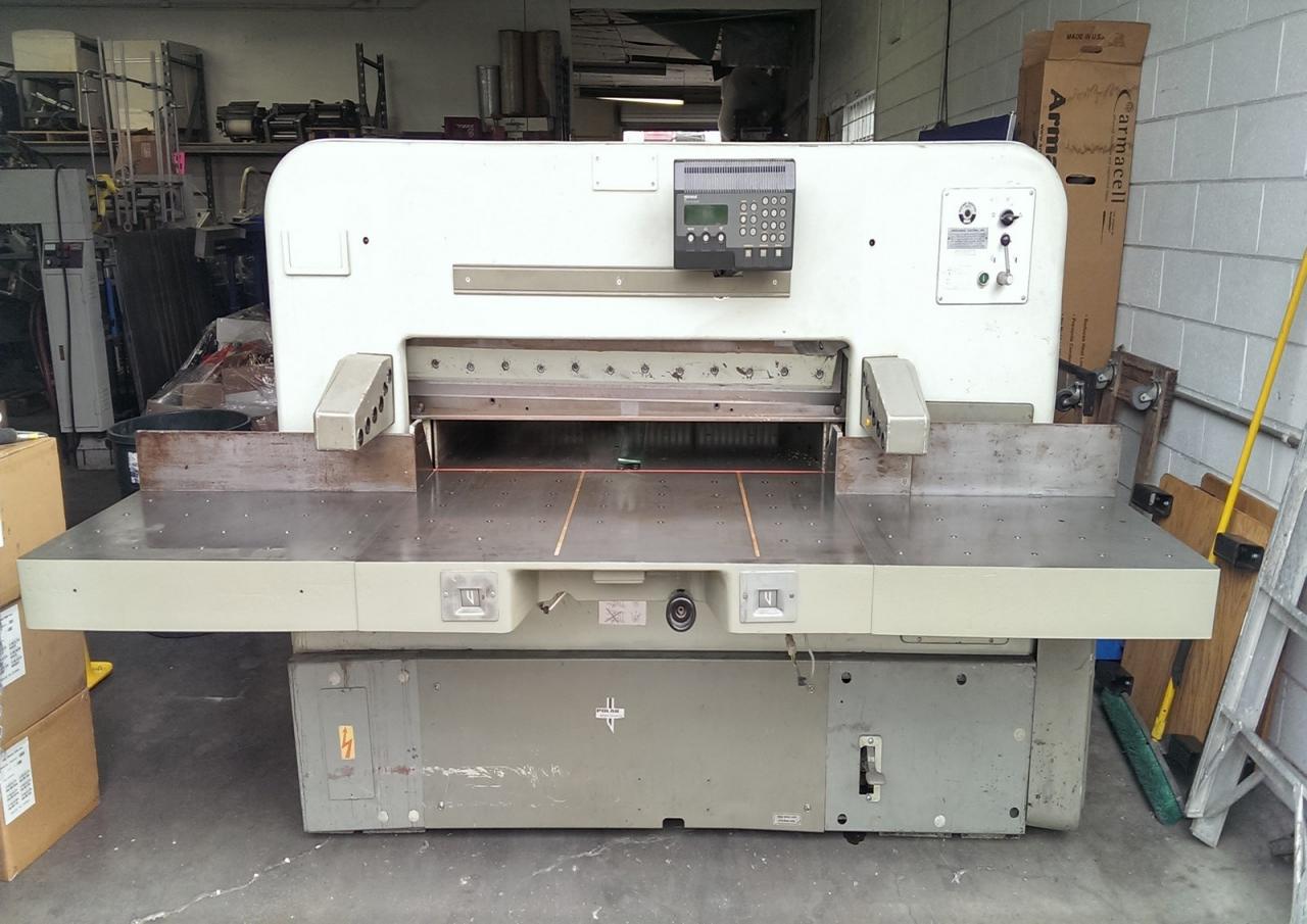 Lot #9: Polar-Mohr 115 CE Paper Cutter w/ MicroCut Programmer - WireBids