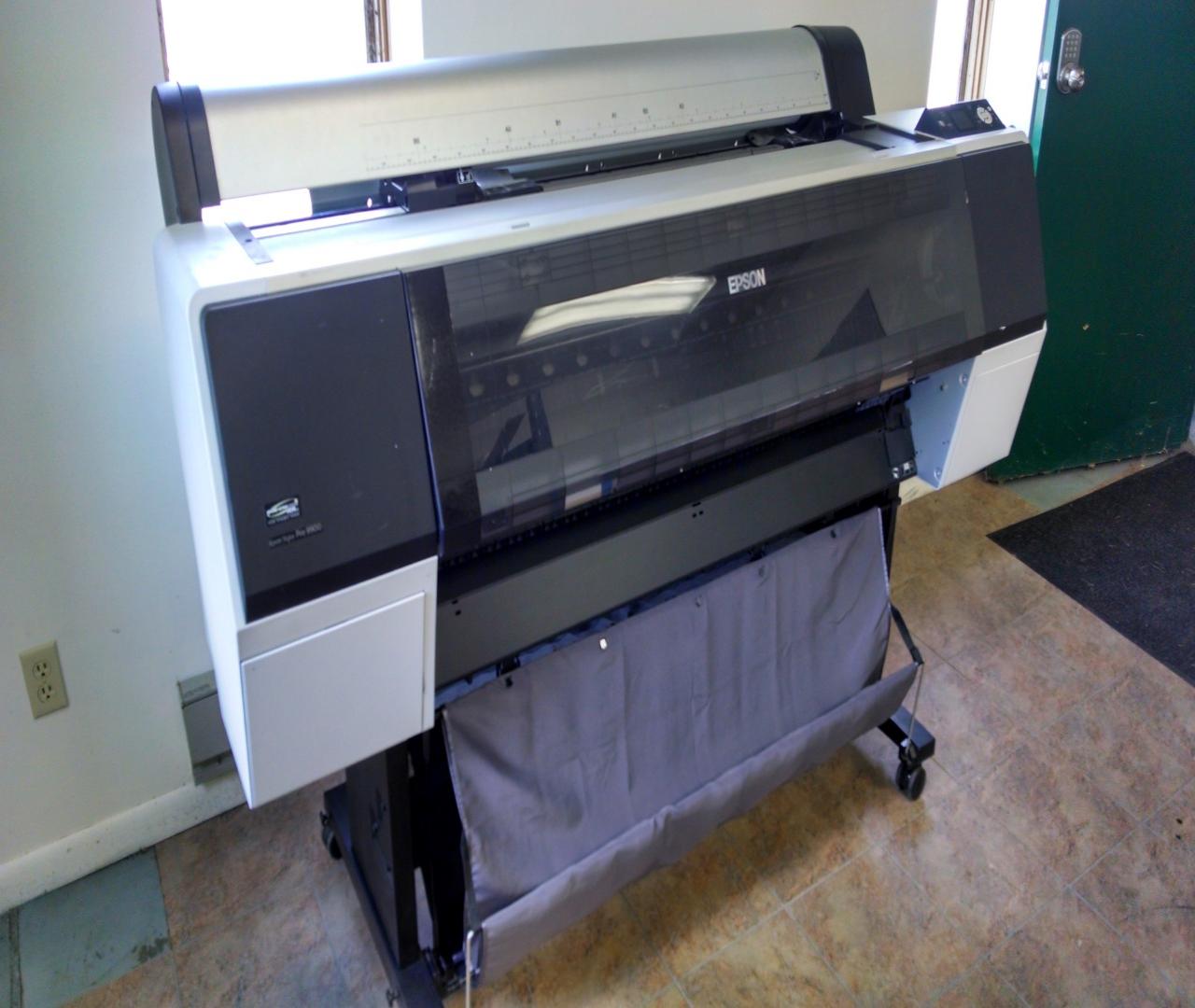 Lot #15: Epson Stylus Pro 9900 - 44" Professional Photographic Inket ...