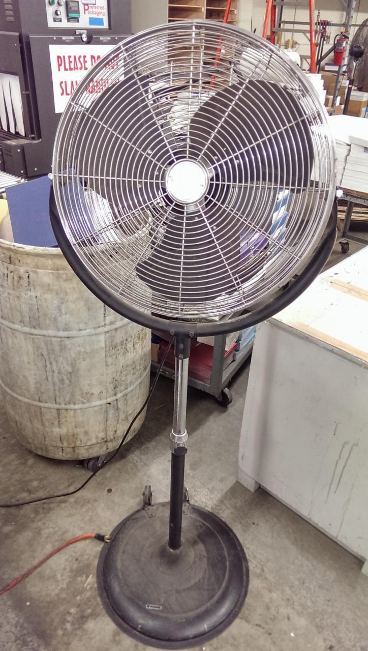 Lot #68: Dayton 20" Upright Shop Fan 1ANZ7 - WireBids