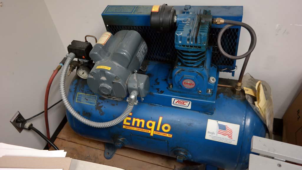 Lot #11: Emglo Model A 1.5Hp Air Compressor - WireBids