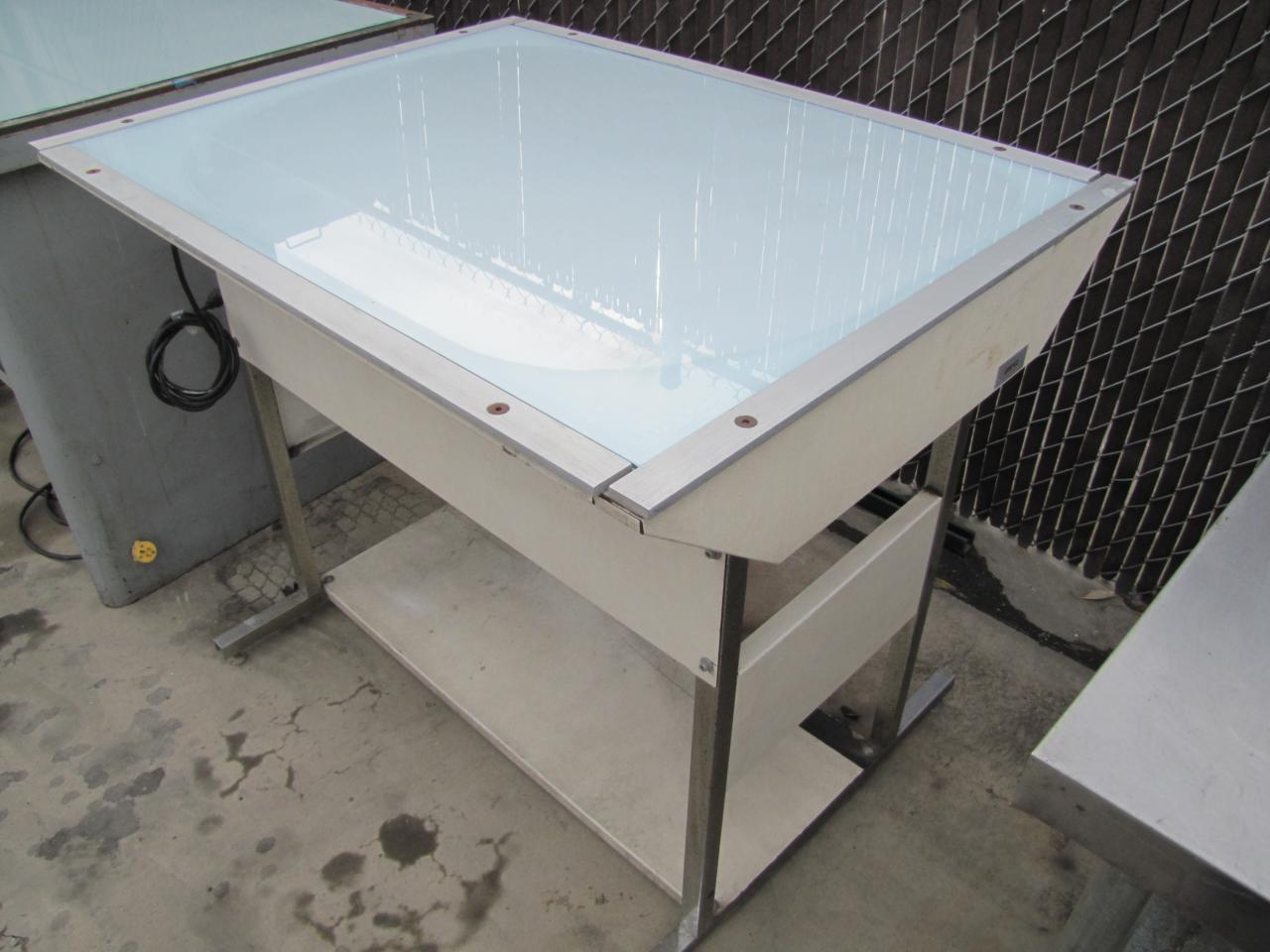 Lot #55: Gradco PA-A Graphic Arts Light Table - WireBids