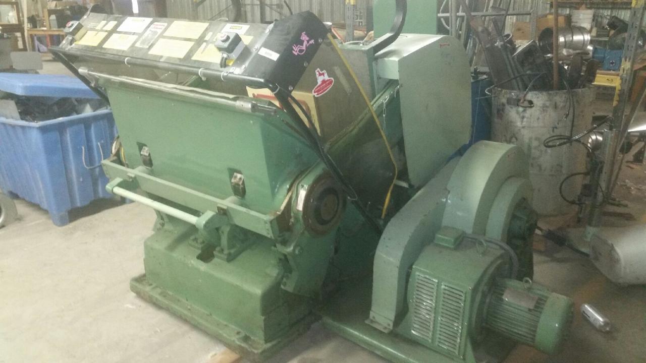 Lot #34: Thompson 28" x 40" Clamshell Die Cutter (Located in Cleveland ...