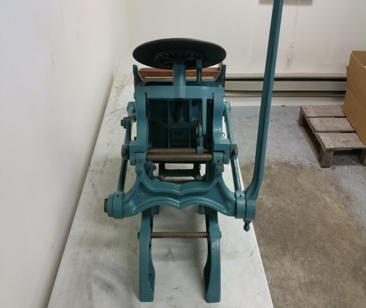 Lot #57: Chandler & Price Pilot Press Model 205A - Tabletop Antique ...