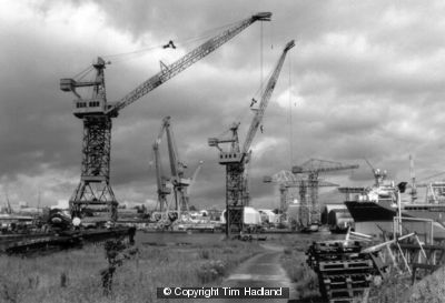 Tyne Shipyards - Black and White Film Photography