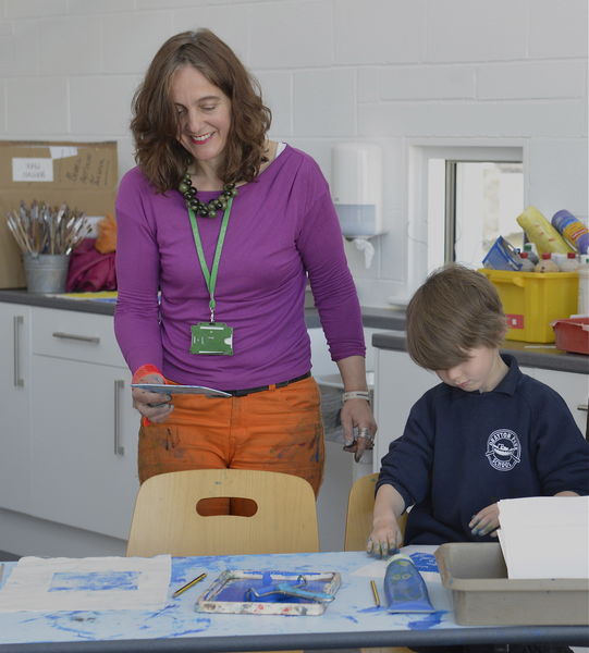 Teaching 8 year old how to print with polyblock. - Drayton Park primary ...