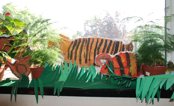 Rain Forest display at Drayton Park Primary school - paper, paint