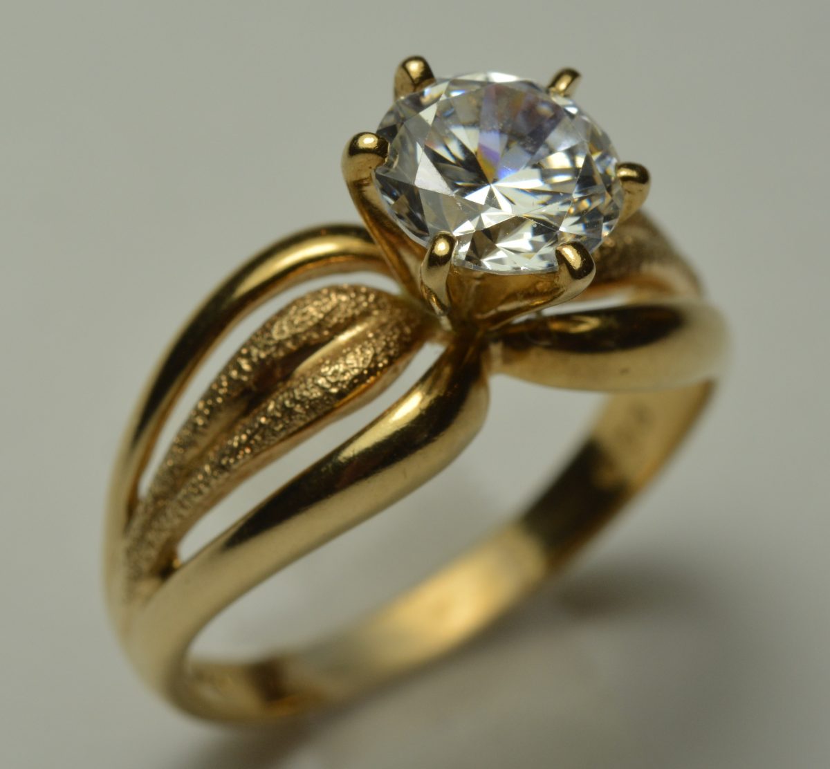 14k Yellow Gold Cubic Zirconia Ring 7mm - Size 7.25 ...