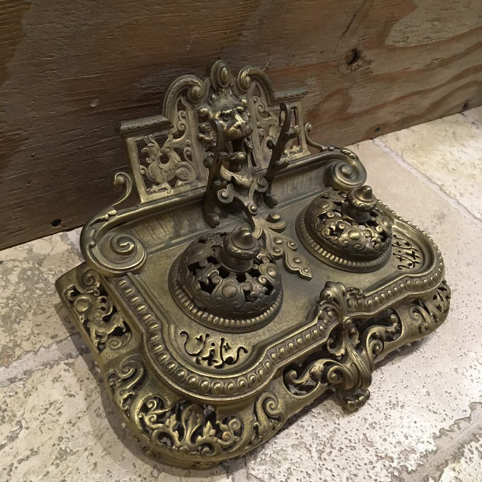 Victorian Brass Inkwell Circa 1870 - 1900 - Tangibleinvestmentsinc.com