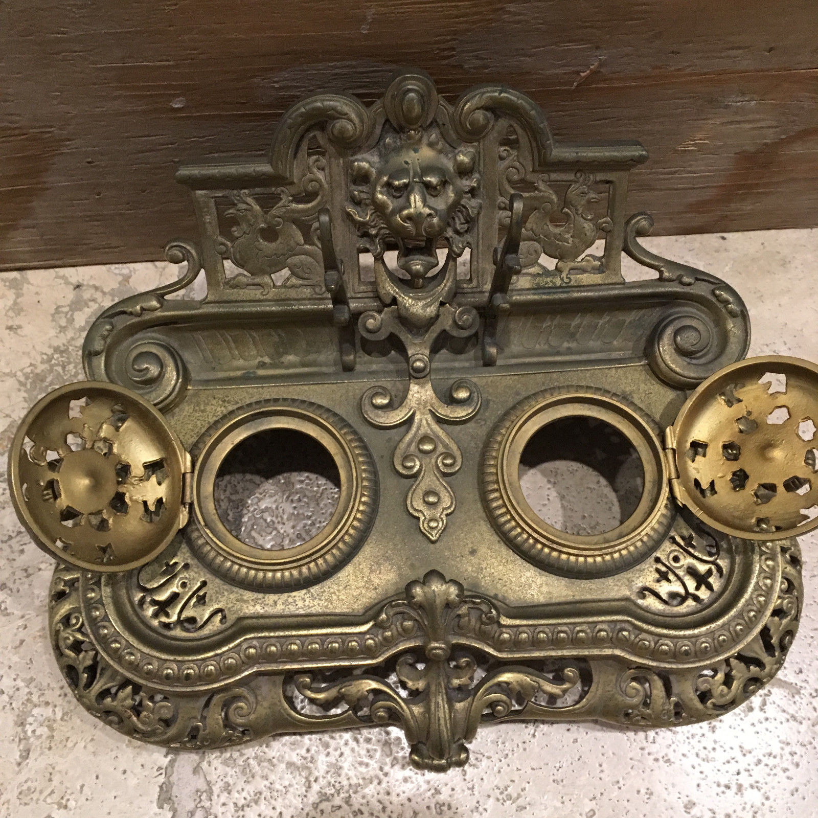 Victorian Brass Inkwell Circa 1870 - 1900 - Tangibleinvestmentsinc.com