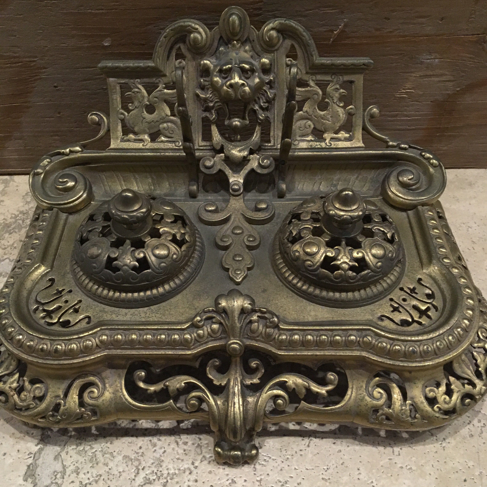 Victorian Brass Inkwell Circa 1870 - 1900 - Tangibleinvestmentsinc.com