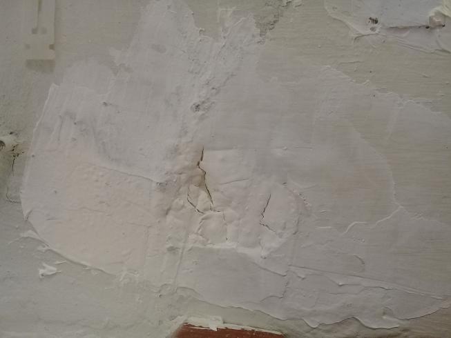 Crater defects caused by surfactants in a drying paint layer ...