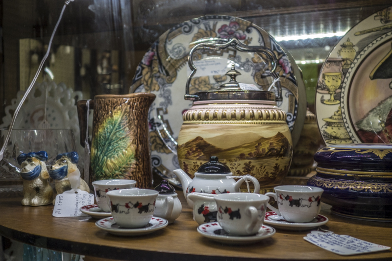 Spot the Difference, Tea Party - WetCanvas: Online Living for Artists